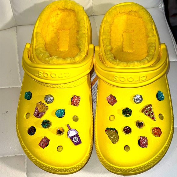 CROCS | Shoes | Crocs Lined Banana Splits | Poshmark